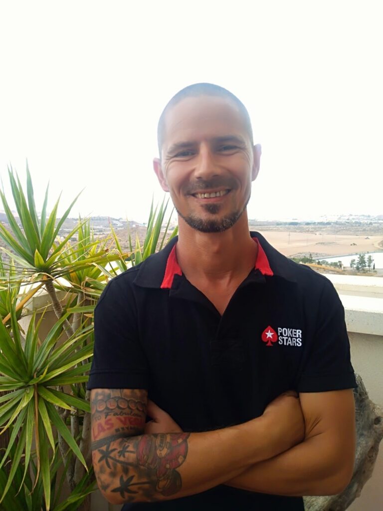 Steve Zander first out the blocks to win Platinum Pass - PokerStars Learn