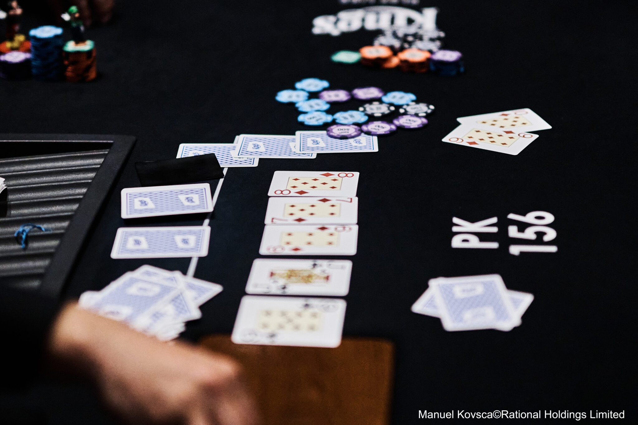 How to Play with 20 Big Blinds - PokerStars Learn